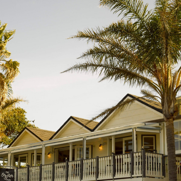 The Oyster Inn | Waiheke.co.nz